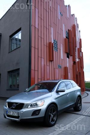 Volvo XC60 2009 Daugavpils, ar dzinēja tilpumu 2.40 L un nobraukumu 320 tūkst. km par 7300 €, foto  vietnē AUTOMOTO.COM.LV