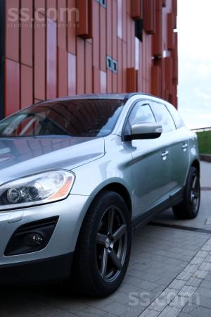 Volvo XC60 2009 Daugavpils, ar dzinēja tilpumu 2.40 L un nobraukumu 320 tūkst. km par 7300 €, foto 3 vietnē AUTOMOTO.COM.LV