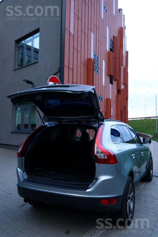 Вольво ХС60 2009 в Даугавпилс, объемом двигателя 2.40 л и пробегом 320 тыс. км за 7300 €, фото 8 на AUTOMOTO.COM.LV