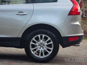 Volvo XC60 2009 Rīga, ar dzinēja tilpumu 2.40 L un nobraukumu 341 tūkst. km par 8350 €, foto 11 vietnē AUTOMOTO.COM.LV