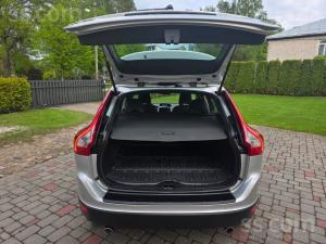 Volvo XC60 2009 Rīga, ar dzinēja tilpumu 2.40 L un nobraukumu 341 tūkst. km par 8350 €, foto 14 vietnē AUTOMOTO.COM.LV