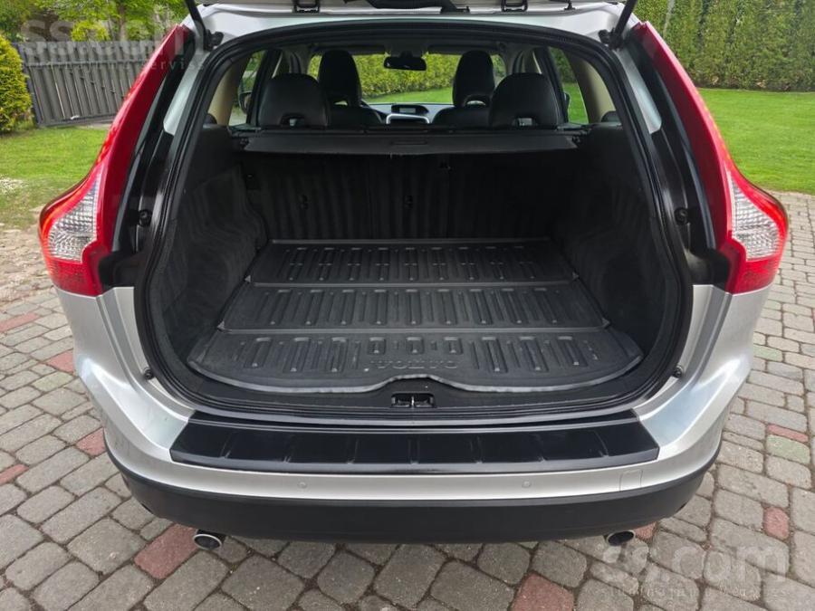 Volvo XC60 2009 Rīga, ar dzinēja tilpumu 2.40 L un nobraukumu 341 tūkst. km par 8350 €, foto 15 vietnē AUTOMOTO.COM.LV