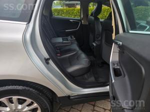Volvo XC60 2009 Rīga, ar dzinēja tilpumu 2.40 L un nobraukumu 341 tūkst. km par 8350 €, foto 17 vietnē AUTOMOTO.COM.LV