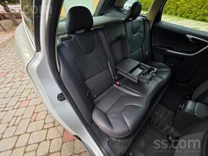 Volvo XC60 2009 Rīga, ar dzinēja tilpumu 2.40 L un nobraukumu 341 tūkst. km par 8350 €, foto 18 vietnē AUTOMOTO.COM.LV