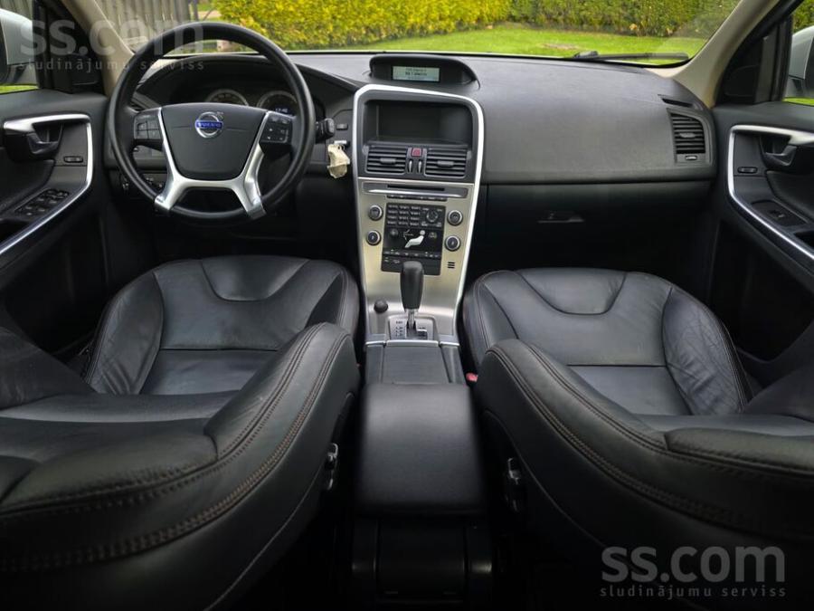 Volvo XC60 2009 Rīga, ar dzinēja tilpumu 2.40 L un nobraukumu 341 tūkst. km par 8350 €, foto 25 vietnē AUTOMOTO.COM.LV