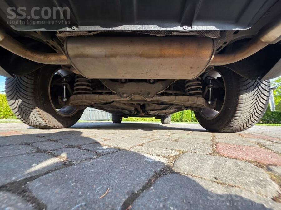 Volvo XC60 2009 Rīga, ar dzinēja tilpumu 2.40 L un nobraukumu 341 tūkst. km par 8350 €, foto 34 vietnē AUTOMOTO.COM.LV