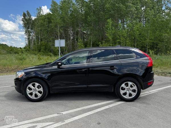 Volvo XC60 2009 in Siauliai, with an engine capacity of 2.40 L and mileage of 295 thousand km for 8900 €, photo 2 on AUTOMOTO.COM.LV