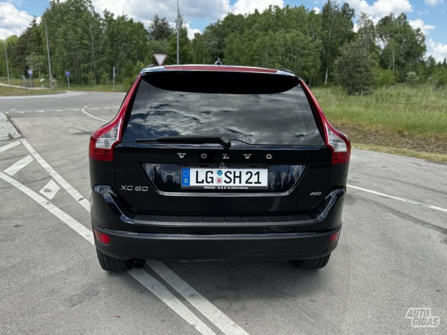 Volvo XC60 2009 in Siauliai, with an engine capacity of 2.40 L and mileage of 295 thousand km for 8900 €, photo 5 on AUTOMOTO.COM.LV