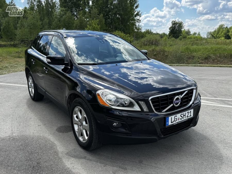 Volvo XC60 2009 in Siauliai, with an engine capacity of 2.40 L and mileage of 295 thousand km for 8900 €, photo 8 on AUTOMOTO.COM.LV