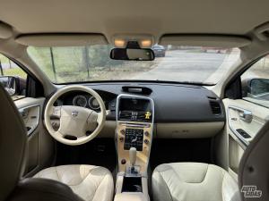 Volvo XC60 2009 in Vilnius, with an engine capacity of 2.40 L and mileage of 390 thousand km for 5800 €, photo 9 on AUTOMOTO.COM.LV