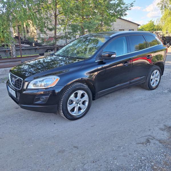 Volvo XC60 2009 Marijampole, ar dzinēja tilpumu 2.40 L un nobraukumu 277 tūkst. km par 6200 €, foto 1 vietnē AUTOMOTO.COM.LV