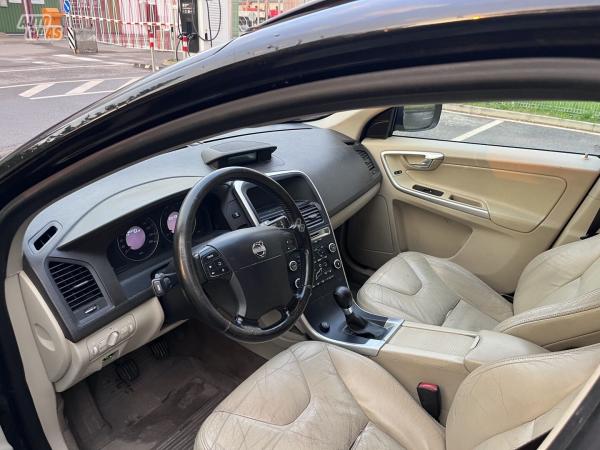 Volvo XC60 2009 Raseiniai, ar dzinēja tilpumu 2.40 L un nobraukumu 4 tūkst. km par 4700 €, foto 8 vietnē AUTOMOTO.COM.LV