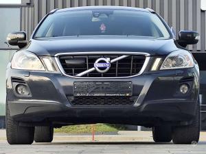 Volvo XC60 2009 in Siauliai, with an engine capacity of 2.40 L and mileage of 300 thousand km for 7650 €, photo 4 on AUTOMOTO.COM.LV