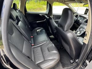 Volvo XC60 2009 Šauļi, ar dzinēja tilpumu 2.40 L un nobraukumu 296 tūkst. km par 8400 €, foto 11 vietnē AUTOMOTO.COM.LV