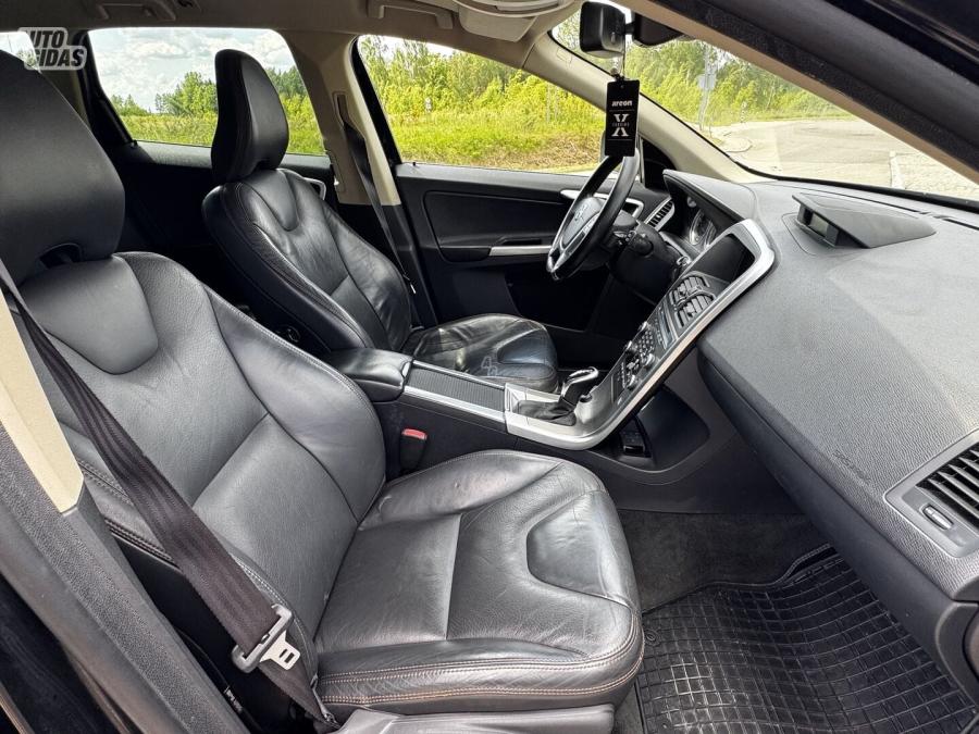 Volvo XC60 2009 Šauļi, ar dzinēja tilpumu 2.40 L un nobraukumu 296 tūkst. km par 8400 €, foto 12 vietnē AUTOMOTO.COM.LV