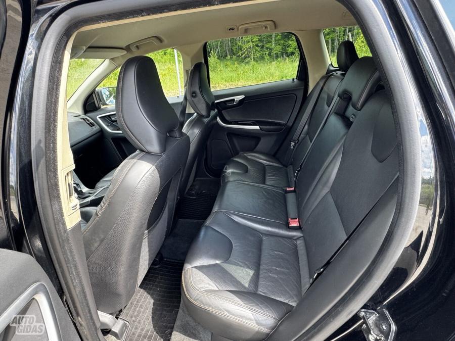Volvo XC60 2009 Šauļi, ar dzinēja tilpumu 2.40 L un nobraukumu 296 tūkst. km par 8400 €, foto 14 vietnē AUTOMOTO.COM.LV