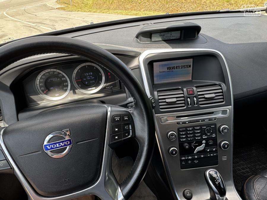 Volvo XC60 2009 Šauļi, ar dzinēja tilpumu 2.40 L un nobraukumu 296 tūkst. km par 8400 €, foto 21 vietnē AUTOMOTO.COM.LV