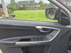Volvo XC60 2009 in Raseiniai, with an engine capacity of 2.40 L and mileage of 285 thousand km for 7500 €, photo 9 on AUTOMOTO.COM.LV