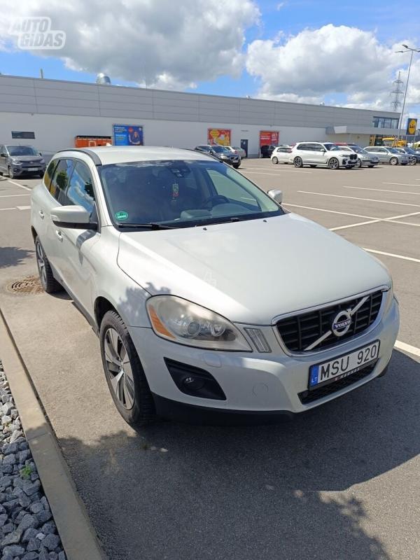 Volvo XC60 2009 in Kaunas, with an engine capacity of 2.40 L and mileage of 266 thousand km for 5900 €, photo 3 on AUTOMOTO.COM.LV