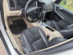 Volvo XC60 2009 in Kaunas, with an engine capacity of 2.40 L and mileage of 390 thousand km for 5250 €, photo 14 on AUTOMOTO.COM.LV