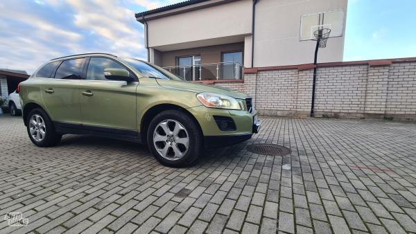 Volvo XC60 2009 Šauļi vietnē Volvo XC60 2009 Šauļi, ar dzinēja tilpumu 2.40 L un nobraukumu 334 tūkst. km par 4300 €, foto 3 vietnē AUTOMOTO.COM.LV