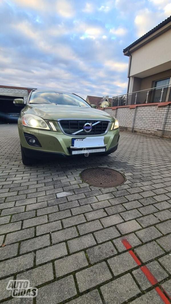 Volvo XC60 2009 Šauļi vietnē Volvo XC60 2009 Šauļi, ar dzinēja tilpumu 2.40 L un nobraukumu 334 tūkst. km par 4300 €, foto 4 vietnē AUTOMOTO.COM.LV