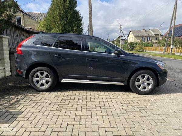 Volvo XC60 2009 Viļņa vietnē Volvo XC60 2009 Viļņa, ar dzinēja tilpumu 2.40 L un nobraukumu 313 tūkst. km par 4200 €, foto 3 vietnē AUTOMOTO.COM.LV