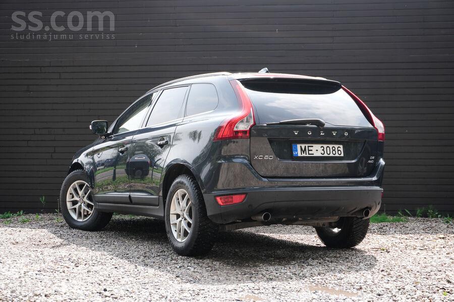 Volvo XC60 2010 Rīga, ar dzinēja tilpumu 2.40 L un nobraukumu 0 tūkst. km par 8890 €, foto 4 vietnē AUTOMOTO.COM.LV