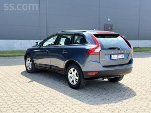 Volvo XC60 2010 Rīga, ar dzinēja tilpumu 2.40 L un nobraukumu 239 tūkst. km par 7200 €, foto 5 vietnē AUTOMOTO.COM.LV