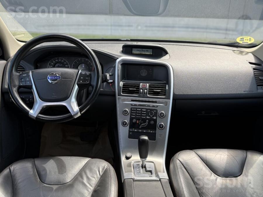 Volvo XC60 2010 Rīga, ar dzinēja tilpumu 2.40 L un nobraukumu 239 tūkst. km par 7200 €, foto 7 vietnē AUTOMOTO.COM.LV