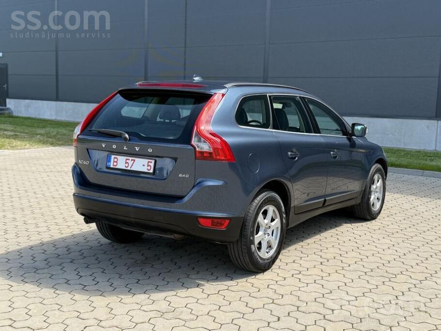 Volvo XC60 2010 in Riga, with an engine capacity of 2.40 L and mileage of 239 thousand km for 7600 €, photo 4 on AUTOMOTO.COM.LV