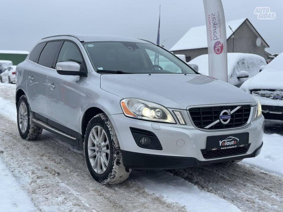 Volvo XC60 2010 in Pabrade, with an engine capacity of 2.40 L and mileage of 300 thousand km for 7999 €, photo 1 on AUTOMOTO.COM.LV