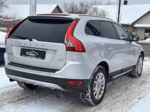 Volvo XC60 2010 in Pabrade, with an engine capacity of 2.40 L and mileage of 300 thousand km for 7999 €, photo 4 on AUTOMOTO.COM.LV