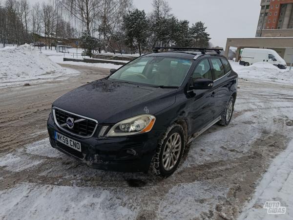 Volvo XC60 2010 in Kaunas, with an engine capacity of 2.40 L and mileage of 200 thousand km for 3350 €, photo 2 on AUTOMOTO.COM.LV