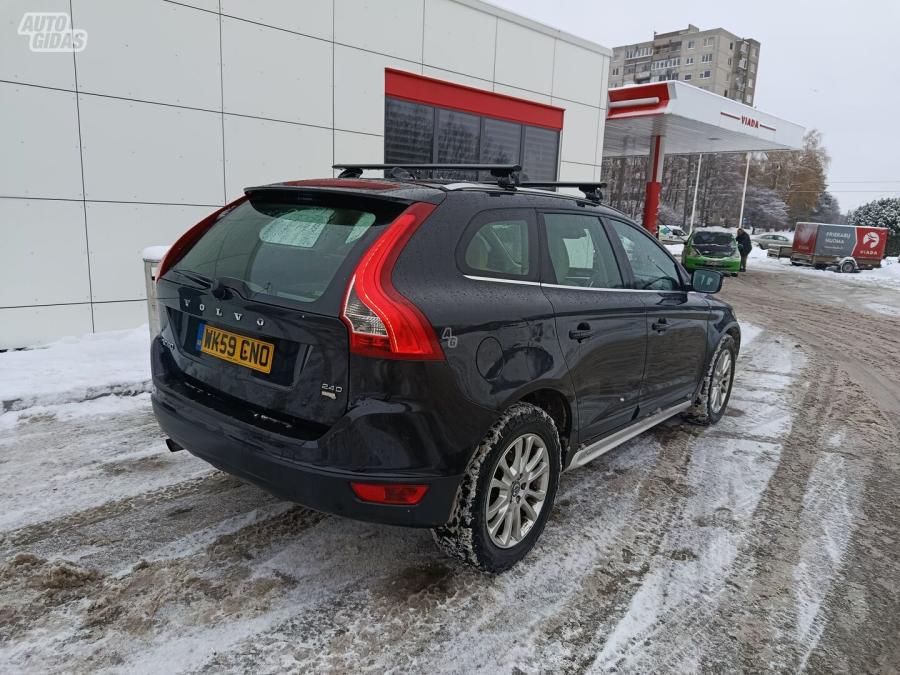 Volvo XC60 2010 in Kaunas, with an engine capacity of 2.40 L and mileage of 200 thousand km for 3350 €, photo 3 on AUTOMOTO.COM.LV