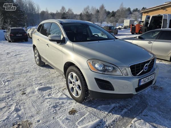 Volvo XC60 2010 in Vilnius, with an engine capacity of 2.00 L and mileage of 282 thousand km for 6500 €, photo 1 on AUTOMOTO.COM.LV