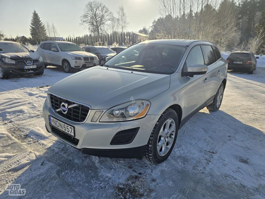 Volvo XC60 2010 Viļņa, ar dzinēja tilpumu 2.00 L un nobraukumu 282 tūkst. km par 6500 €, foto 2 vietnē AUTOMOTO.COM.LV