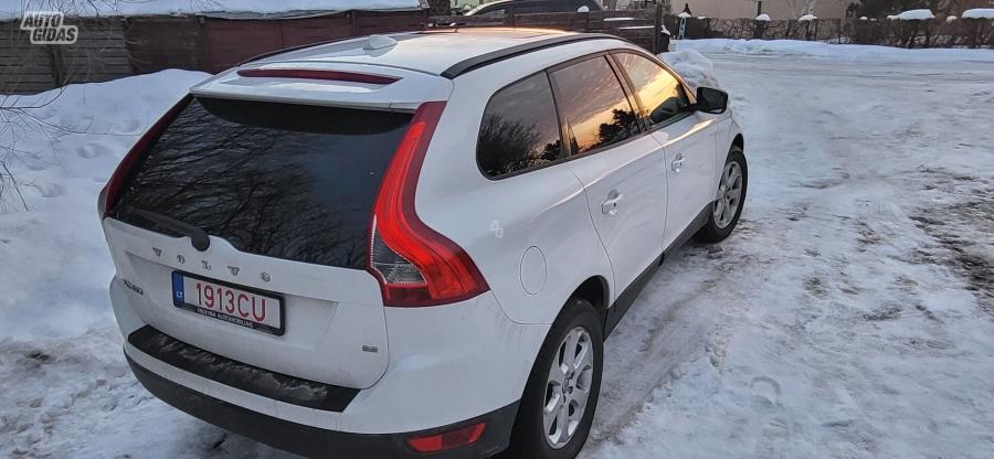 Volvo XC60 2010 in Kretinga, with an engine capacity of 3.20 L and mileage of 271 thousand km for 4300 €, photo 5 on AUTOMOTO.COM.LV