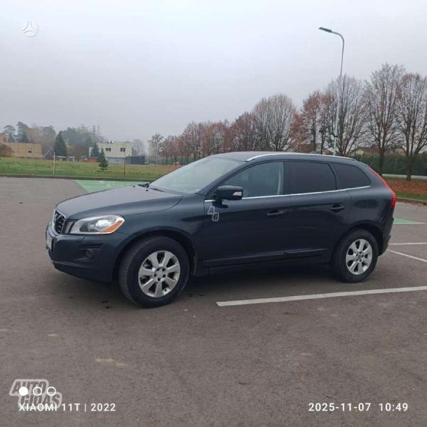 Volvo XC60 2010 Kauņa, ar dzinēja tilpumu 2.40 L un nobraukumu 284 tūkst. km par 6300 €, foto 2 vietnē AUTOMOTO.COM.LV