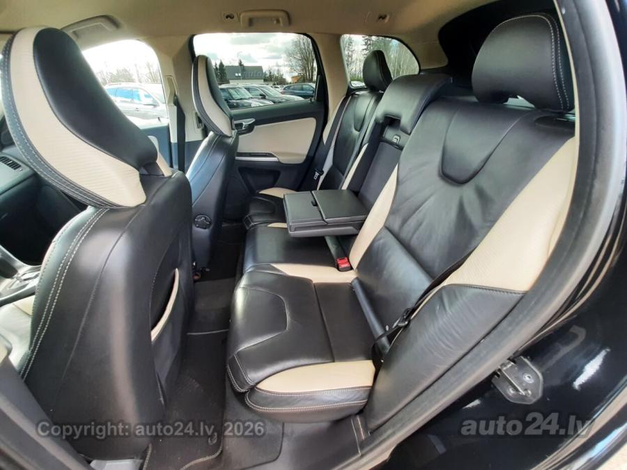 Volvo XC60 2010 in Tartu, with an engine capacity of 2.40 L and mileage of 174 thousand km for 10790 €, photo 16 on AUTOMOTO.COM.LV