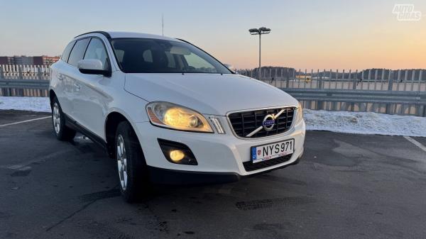 Volvo XC60 2010 in Vilnius, with an engine capacity of 2.40 L and mileage of 301 thousand km for 7400 €, photo 8 on AUTOMOTO.COM.LV