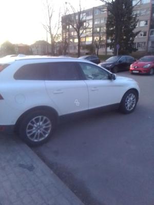 Volvo XC60 2010 Kauņa, ar dzinēja tilpumu 3.00 L un nobraukumu 293 tūkst. km par 5200 €, foto 5 vietnē AUTOMOTO.COM.LV