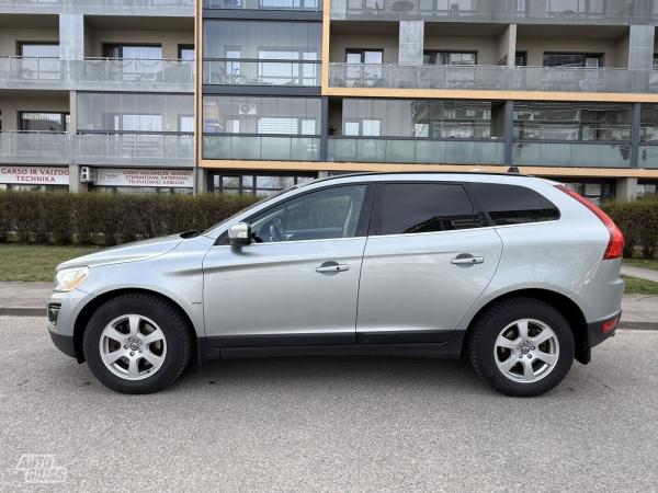 Volvo XC60 2010 in Vilnius, with an engine capacity of 2.40 L and mileage of 335 thousand km for 8500 €, photo 3 on AUTOMOTO.COM.LV
