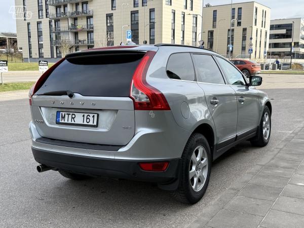 Volvo XC60 2010 in Vilnius, with an engine capacity of 2.40 L and mileage of 335 thousand km for 8500 €, photo 7 on AUTOMOTO.COM.LV
