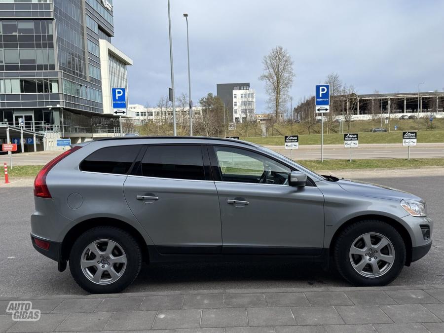 Volvo XC60 2010 Viļņa, ar dzinēja tilpumu 2.40 L un nobraukumu 335 tūkst. km par 8500 €, foto 10 vietnē AUTOMOTO.COM.LV