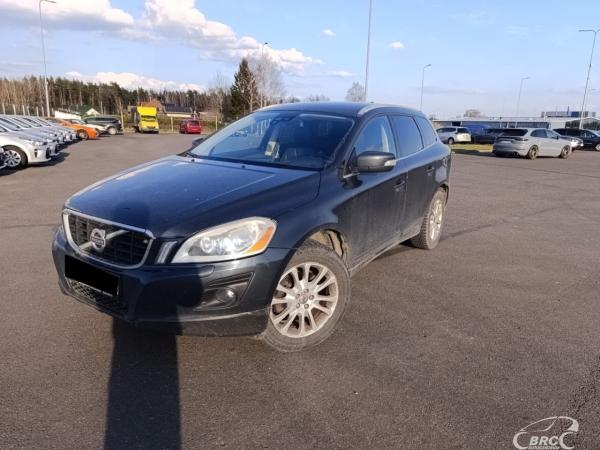 Volvo XC60 2010 in Vilnius, with an engine capacity of 2.40 L and mileage of 335 thousand km for 5900 €, photo 1 on AUTOMOTO.COM.LV