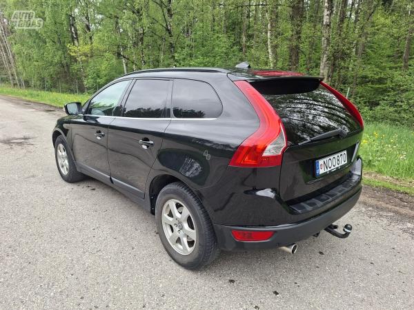 Volvo XC60 2010 in Ukmerge, with an engine capacity of 2.40 L and mileage of 315 thousand km for 7500 €, photo 4 on AUTOMOTO.COM.LV