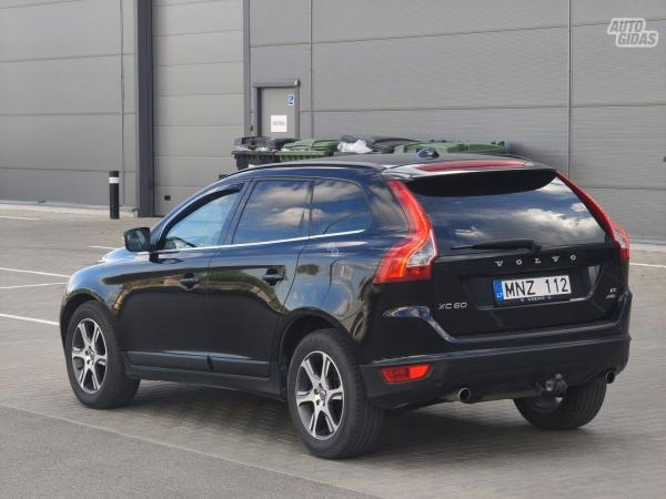Volvo XC60 2010 Viļņa, ar dzinēja tilpumu 2.40 L un nobraukumu 321 tūkst. km par 7000 €, foto 3 vietnē AUTOMOTO.COM.LV
