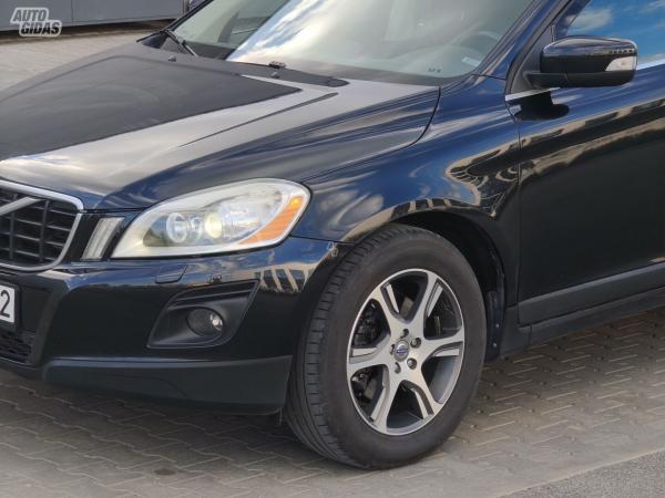 Volvo XC60 2010 in Vilnius, with an engine capacity of 2.40 L and mileage of 321 thousand km for 7000 €, photo 7 on AUTOMOTO.COM.LV