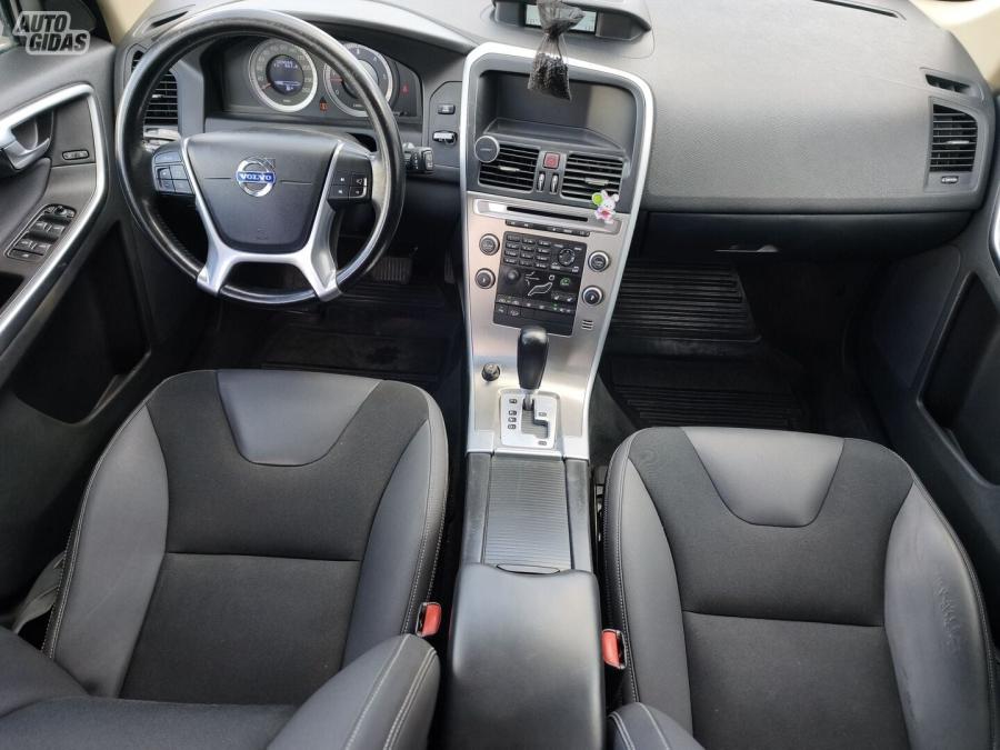 Volvo XC60 2010 in Vilnius, with an engine capacity of 2.40 L and mileage of 321 thousand km for 7000 €, photo 12 on AUTOMOTO.COM.LV